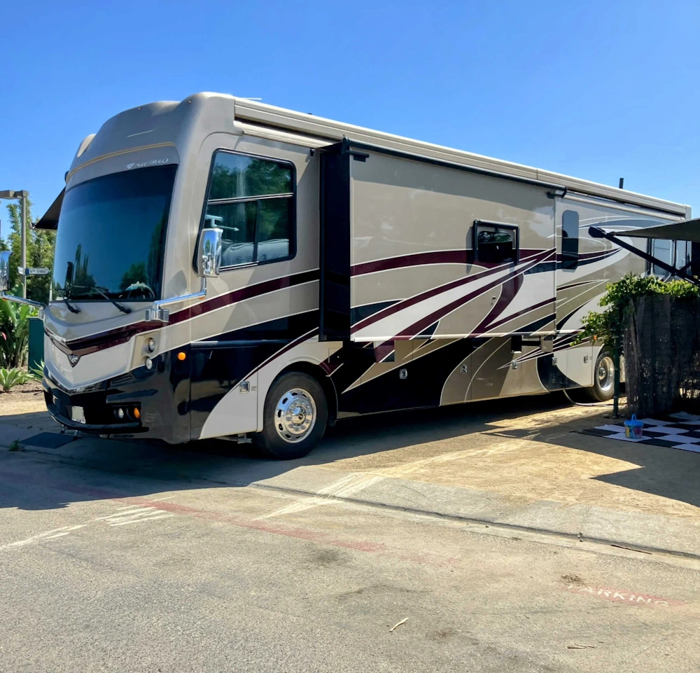 The Complete Fleetwood Motorhome Guide - ExplainGenie