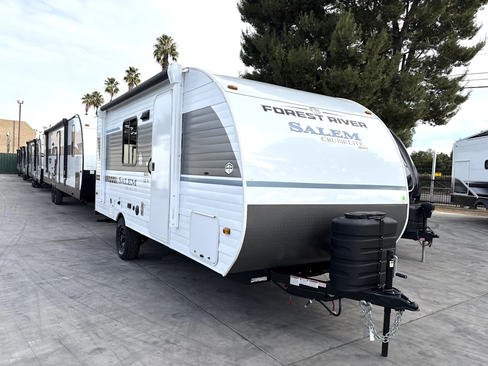 How Towable RV's Are A Smart Buy In 2025 - ExplainGenie